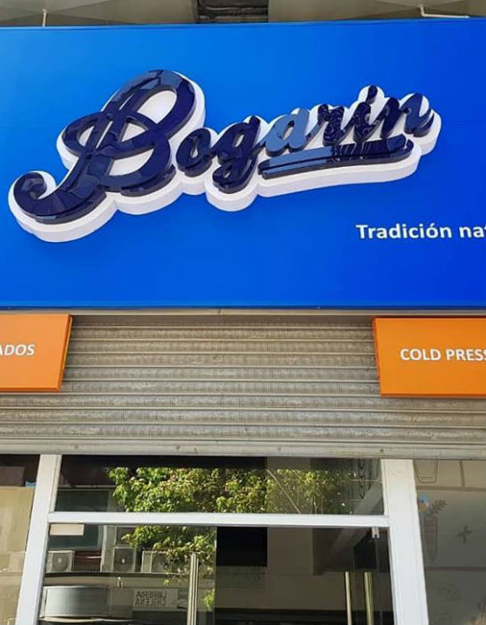 Bogarín Santiago: Los famosos sánguches de miga en SCL – Vivir Para Comer